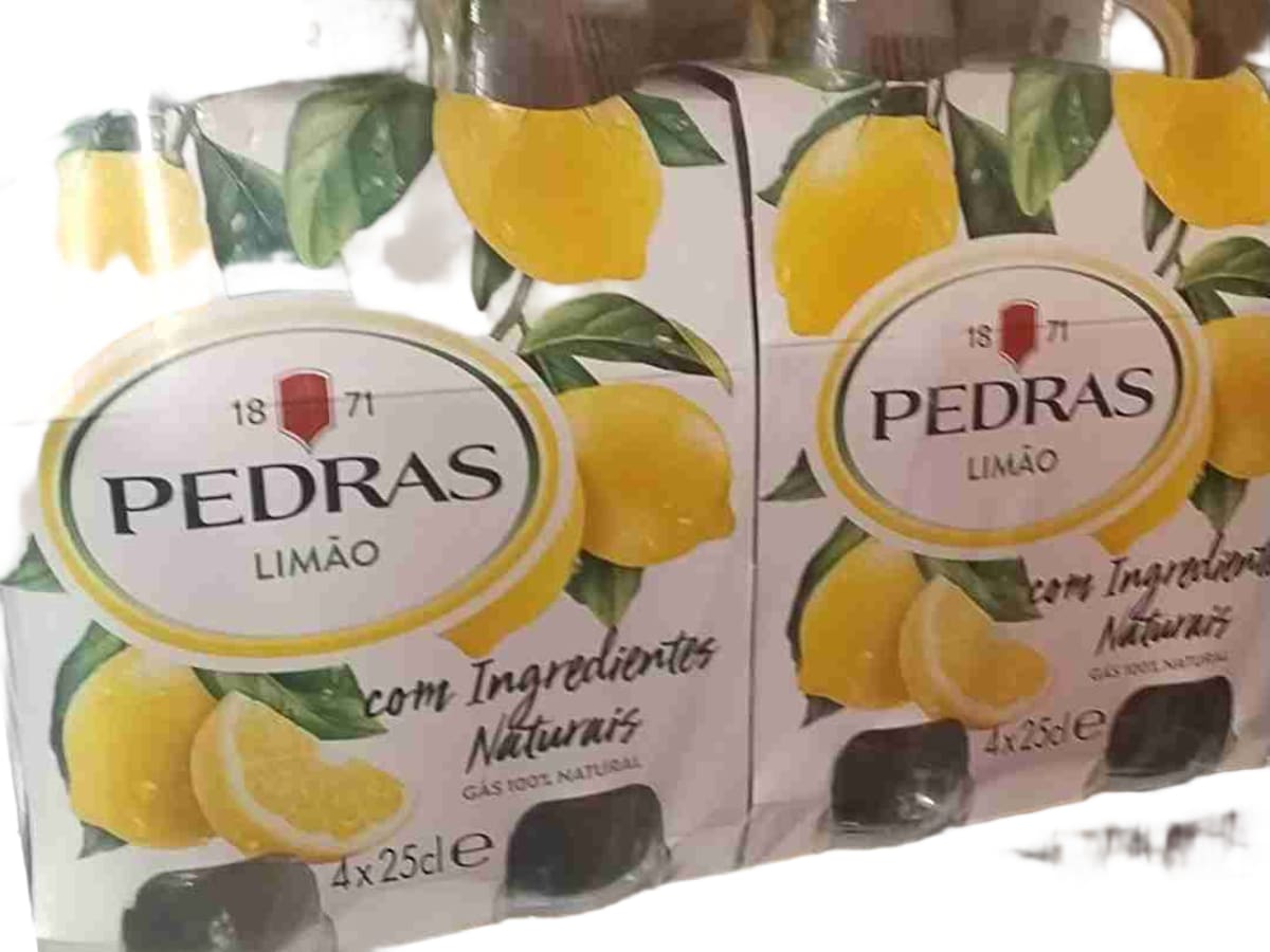 Pedras Lemon Flavour Water 24 x250ml